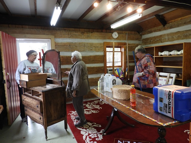 Combermere Craft Cabin prepares for season | Madawaska Valley Current